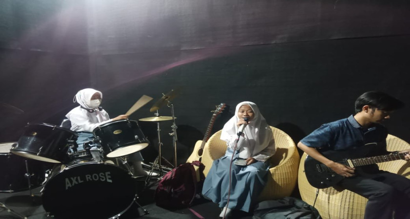 Ekstrakurikuler Seni Musik | SMK BAITUL HIKMAH Ekstrakurikuler Seni Musik | SMK BAITUL HIKMAH